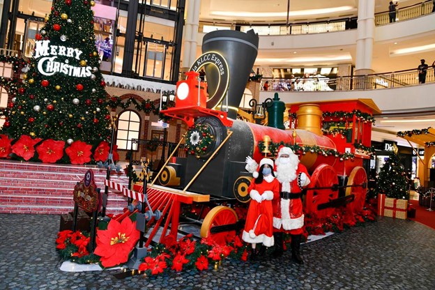 Suria KLCC Launches Tallest Christmas Tree in Malaysia • SEA Wave