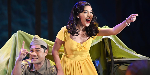 Mula Sa Buwan And the Unstoppable Force of Philippine Theater: A High ...